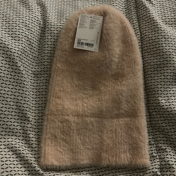 Forever 21 | Accessories | Nwt F2 Fuzzy Beanie | Poshmark